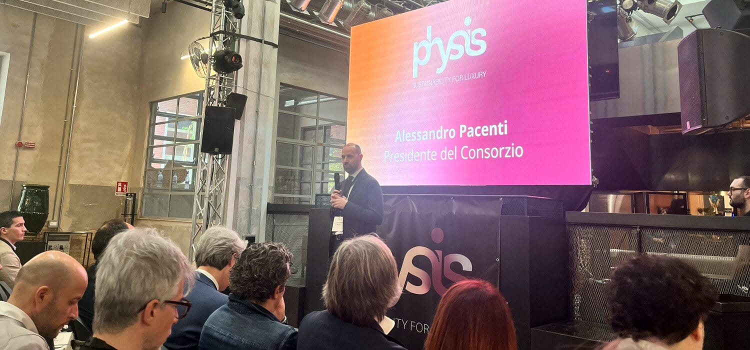 Firenze: si presenta Consorzio Physis, la casa degli accessoristi - LaConceria | Il portale dell ...