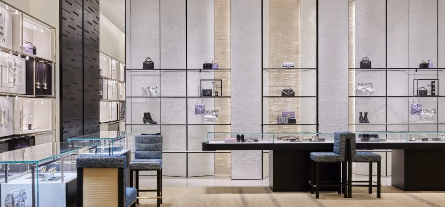 Fleeing smaller centres: Chinese luxury turns to mega-malls ...